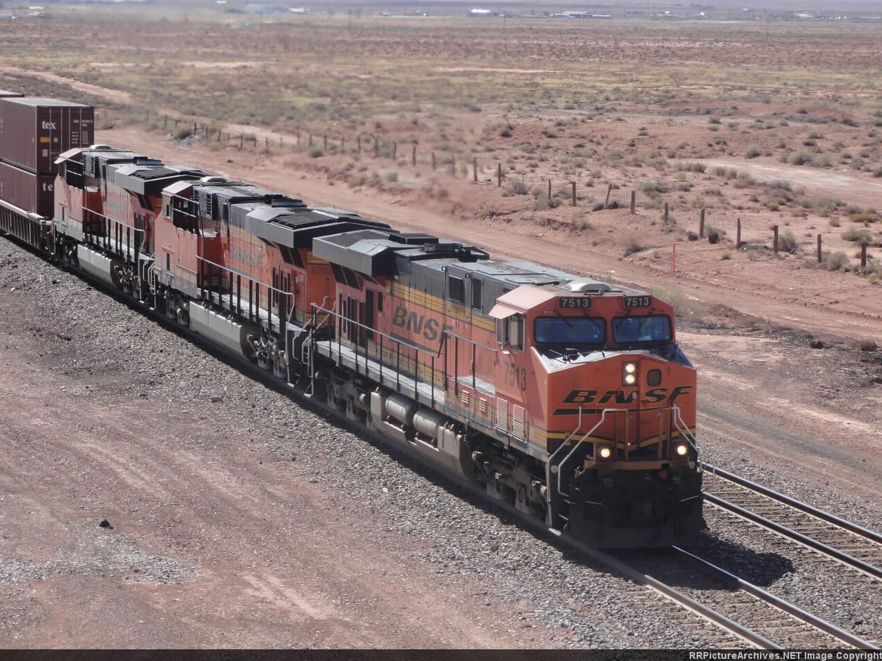 BNSF 7513
